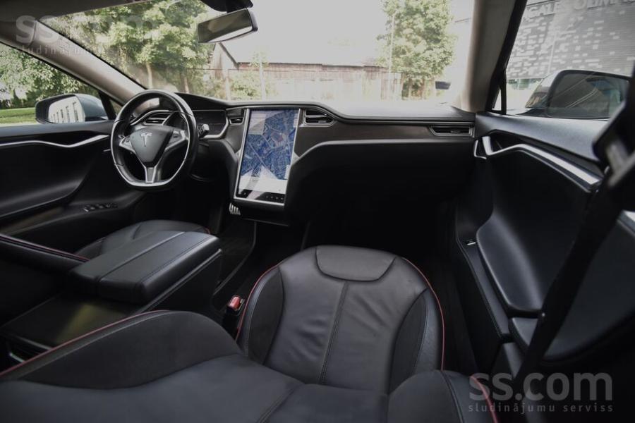 Pelēks Tesla Model S 2013 Jelgava, ar dzinēja tilpumu 0.00 L un nobraukumu 213 tūkst. km par 15300 €, foto 10 vietnē AUTOMOTO.COM.LV