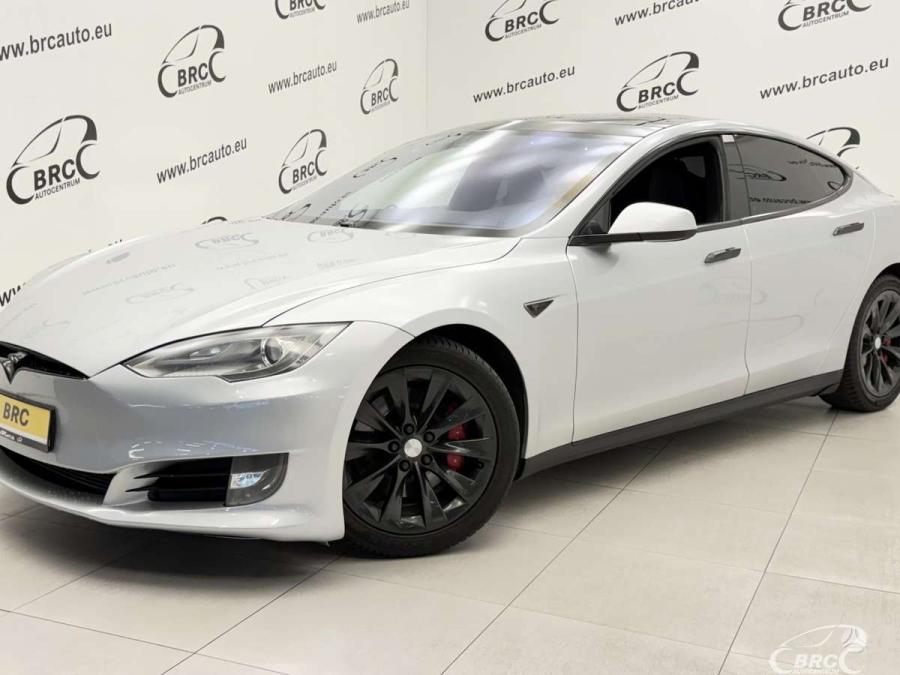 Grey Tesla Model S 2013 in Vilnius, with an engine capacity of 0.00 L and mileage of 177 thousand km for 12900 €, photo 1 on AUTOMOTO.COM.LV
