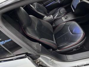Grey Tesla Model S 2013 in Vilnius, with an engine capacity of 0.00 L and mileage of 177 thousand km for 12900 €, photo 7 on AUTOMOTO.COM.LV