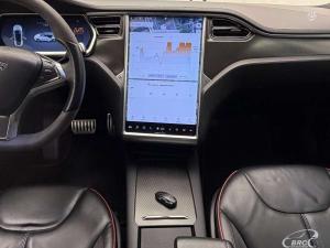 Grey Tesla Model S 2013 in Vilnius, with an engine capacity of 0.00 L and mileage of 177 thousand km for 12900 €, photo 16 on AUTOMOTO.COM.LV