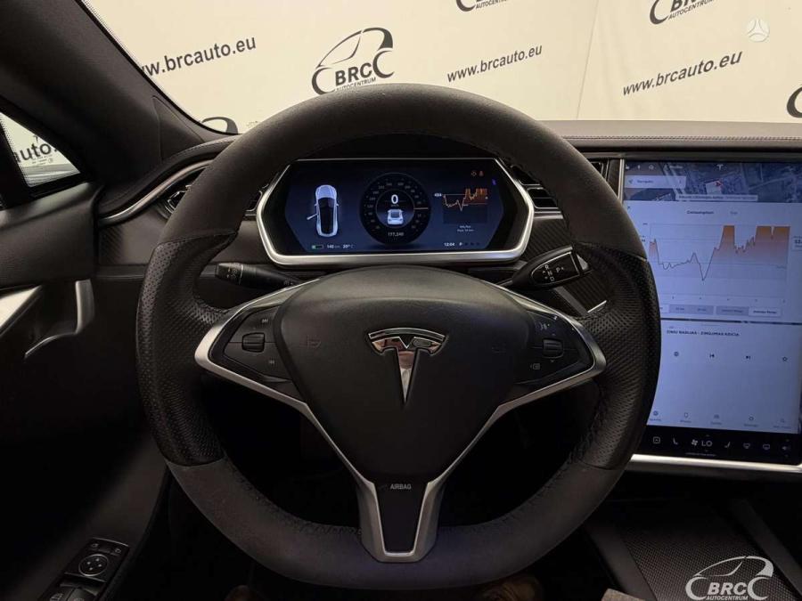 Grey Tesla Model S 2013 in Vilnius, with an engine capacity of 0.00 L and mileage of 177 thousand km for 12900 €, photo 25 on AUTOMOTO.COM.LV