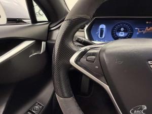 Grey Tesla Model S 2013 in Vilnius, with an engine capacity of 0.00 L and mileage of 177 thousand km for 12900 €, photo 27 on AUTOMOTO.COM.LV