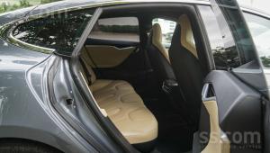 Pelēks Tesla Model S 2013 Rīga, ar dzinēja tilpumu 0.00 L un nobraukumu 170 tūkst. km par 12950 €, foto 14 vietnē AUTOMOTO.COM.LV