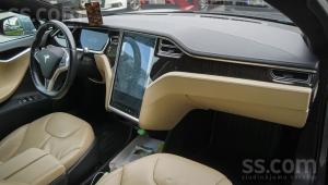 Pelēks Tesla Model S 2013 Rīga, ar dzinēja tilpumu 0.00 L un nobraukumu 170 tūkst. km par 12950 €, foto 16 vietnē AUTOMOTO.COM.LV