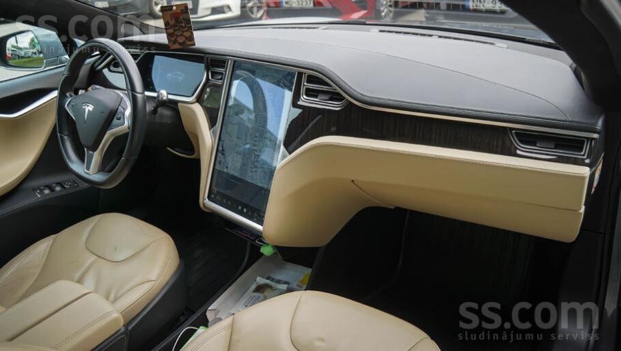 Pelēks Tesla Model S 2013 Rīga, ar dzinēja tilpumu 0.00 L un nobraukumu 170 tūkst. km par 12950 €, foto 16 vietnē AUTOMOTO.COM.LV