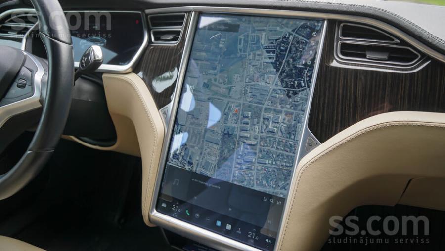 Pelēks Tesla Model S 2013 Rīga, ar dzinēja tilpumu 0.00 L un nobraukumu 170 tūkst. km par 12950 €, foto 18 vietnē AUTOMOTO.COM.LV