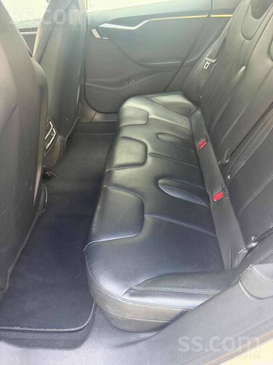 Pelēks Tesla Model S 2014 Jūrmala, ar dzinēja tilpumu 0.00 L un nobraukumu 205 tūkst. km par 13999 €, foto 14 vietnē AUTOMOTO.COM.LV