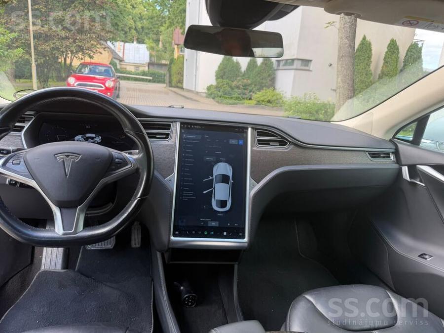 Pelēks Tesla Model S 2014 Jūrmala, ar dzinēja tilpumu 0.00 L un nobraukumu 205 tūkst. km par 13999 €, foto 18 vietnē AUTOMOTO.COM.LV
