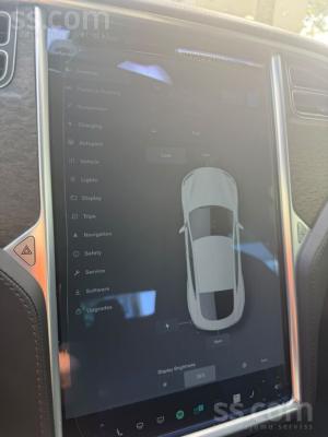 Pelēks Tesla Model S 2014 Jūrmala, ar dzinēja tilpumu 0.00 L un nobraukumu 205 tūkst. km par 13999 €, foto 19 vietnē AUTOMOTO.COM.LV