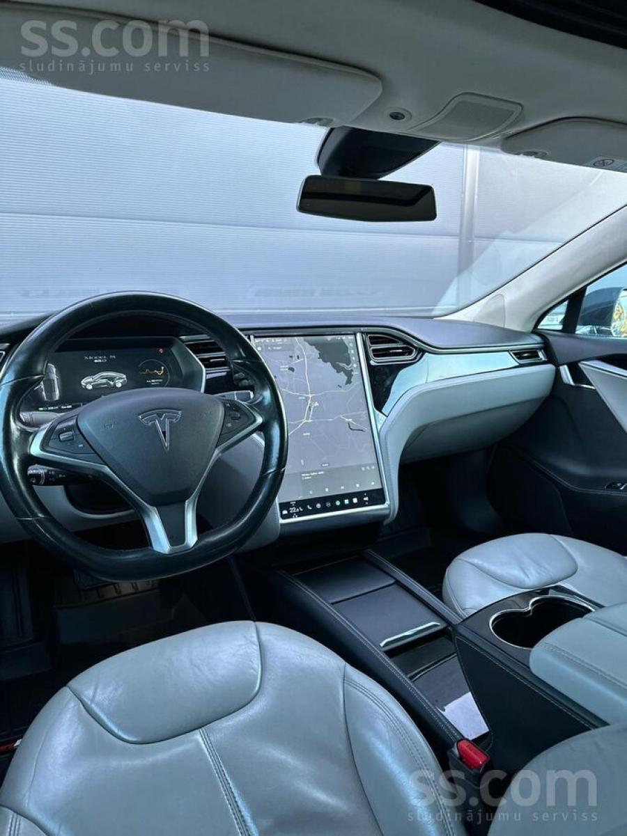 Pelēks Tesla Model S 2015 Rīga, ar dzinēja tilpumu 0.00 L un nobraukumu 288 tūkst. km par 12590 €, foto 14 vietnē AUTOMOTO.COM.LV