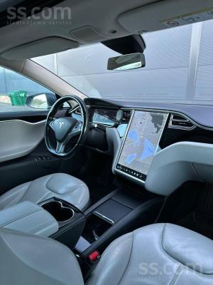 Pelēks Tesla Model S 2015 Rīga, ar dzinēja tilpumu 0.00 L un nobraukumu 288 tūkst. km par 12590 €, foto 15 vietnē AUTOMOTO.COM.LV