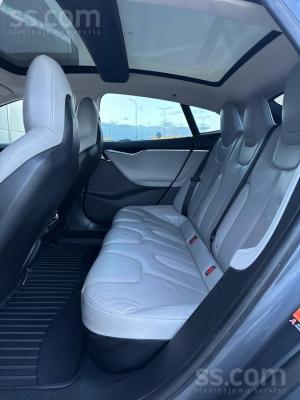 Pelēks Tesla Model S 2015 Rīga, ar dzinēja tilpumu 0.00 L un nobraukumu 288 tūkst. km par 12590 €, foto 16 vietnē AUTOMOTO.COM.LV