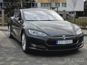 Grey Tesla Model S 2015 in Jelgava, with an engine capacity of 0.00 L and mileage of 208 thousand km for 14500 €, photo  on AUTOMOTO.COM.LV