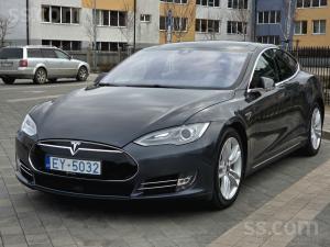 Pelēks Tesla Model S 2015 Jelgava, ar dzinēja tilpumu 0.00 L un nobraukumu 208 tūkst. km par 14500 €, foto 2 vietnē AUTOMOTO.COM.LV