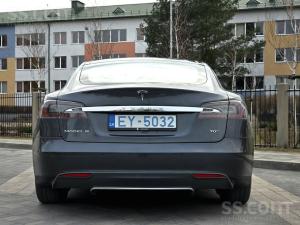 Pelēks Tesla Model S 2015 Jelgava, ar dzinēja tilpumu 0.00 L un nobraukumu 208 tūkst. km par 14500 €, foto 7 vietnē AUTOMOTO.COM.LV