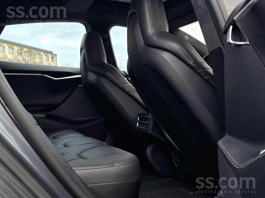 Pelēks Tesla Model S 2015 Jelgava, ar dzinēja tilpumu 0.00 L un nobraukumu 208 tūkst. km par 14500 €, foto 15 vietnē AUTOMOTO.COM.LV