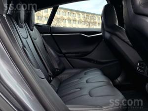 Pelēks Tesla Model S 2015 Jelgava, ar dzinēja tilpumu 0.00 L un nobraukumu 208 tūkst. km par 14500 €, foto 16 vietnē AUTOMOTO.COM.LV