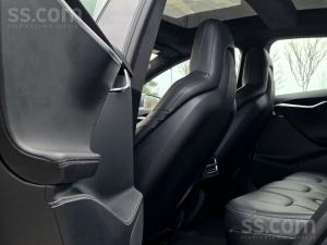 Pelēks Tesla Model S 2015 Jelgava, ar dzinēja tilpumu 0.00 L un nobraukumu 208 tūkst. km par 14500 €, foto 17 vietnē AUTOMOTO.COM.LV