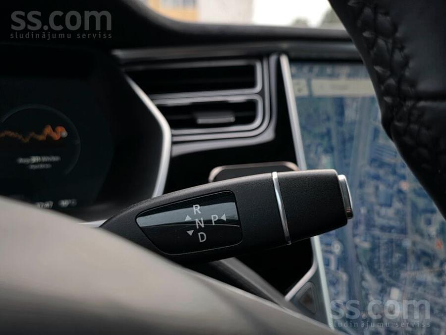 Pelēks Tesla Model S 2015 Jelgava, ar dzinēja tilpumu 0.00 L un nobraukumu 208 tūkst. km par 14500 €, foto 22 vietnē AUTOMOTO.COM.LV