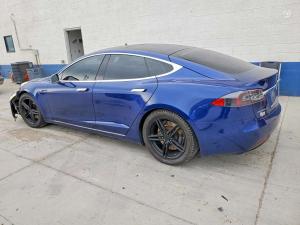 Grey Tesla Model S 2015 in Taurage, with an engine capacity of 0.00 L and mileage of 184 thousand km for 12250 €, photo 3 on AUTOMOTO.COM.LV