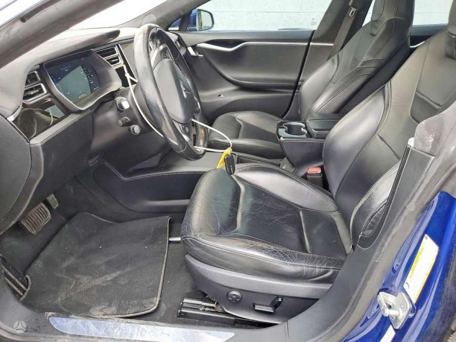 Grey Tesla Model S 2015 in Taurage, with an engine capacity of 0.00 L and mileage of 184 thousand km for 12250 €, photo 11 on AUTOMOTO.COM.LV