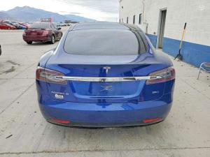 Grey Tesla Model S 2015 in Taurage, with an engine capacity of 0.00 L and mileage of 184 thousand km for 12250 €, photo 5 on AUTOMOTO.COM.LV