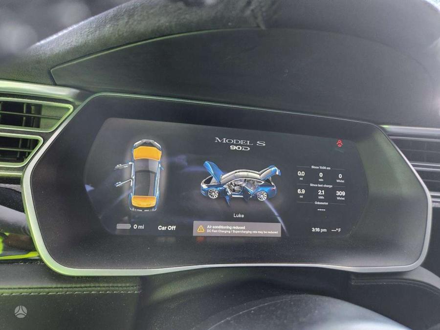 Grey Tesla Model S 2015 in Taurage, with an engine capacity of 0.00 L and mileage of 184 thousand km for 12250 €, photo 30 on AUTOMOTO.COM.LV