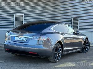 Pelēks Tesla Model S 2016 Rīga, ar dzinēja tilpumu 0.00 L un nobraukumu 148 tūkst. km par 16990 €, foto 3 vietnē AUTOMOTO.COM.LV