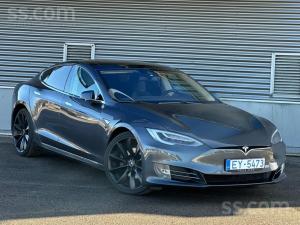Pelēks Tesla Model S 2016 Rīga, ar dzinēja tilpumu 0.00 L un nobraukumu 148 tūkst. km par 16990 €, foto 4 vietnē AUTOMOTO.COM.LV