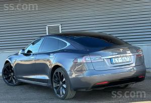 Pelēks Tesla Model S 2016 Rīga, ar dzinēja tilpumu 0.00 L un nobraukumu 148 tūkst. km par 16990 €, foto 5 vietnē AUTOMOTO.COM.LV