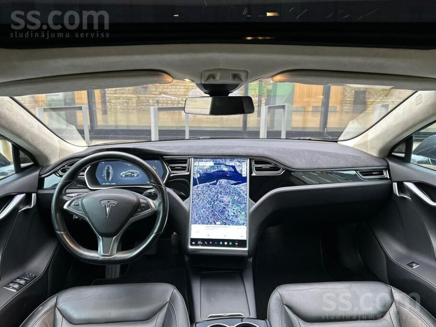 Pelēks Tesla Model S 2016 Rīga, ar dzinēja tilpumu 0.00 L un nobraukumu 148 tūkst. km par 16990 €, foto 13 vietnē AUTOMOTO.COM.LV