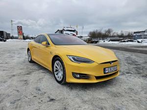 Grey Tesla Model S 2017 in Vilnius, with an engine capacity of 0.00 L and mileage of 144 thousand km for 19999 €, photo 6 on AUTOMOTO.COM.LV