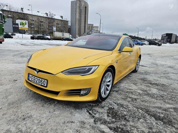 Pelēks Tesla Model S 2017 Viļņa, ar dzinēja tilpumu 0.00 L un nobraukumu 144 tūkst. km par 19999 €, foto 8 vietnē AUTOMOTO.COM.LV