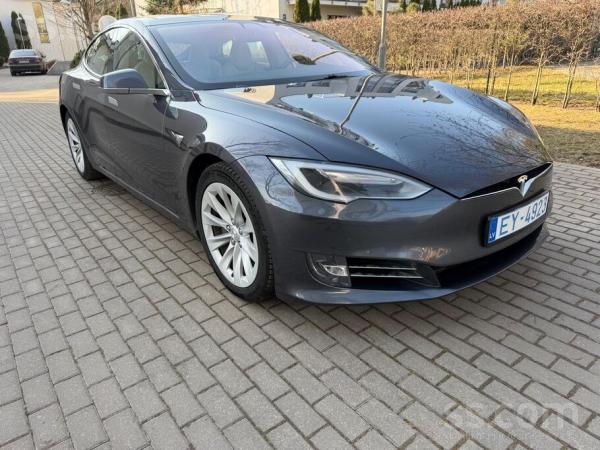 Grey Tesla Model S 2017 in Jurmala, with an engine capacity of 0.00 L and mileage of 168 thousand km for 16999 €, photo 7 on AUTOMOTO.COM.LV