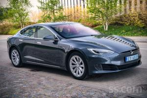 Grey Tesla Model S 2017 in Riga, with an engine capacity of 0.00 L and mileage of 0 thousand km for 19990 €, photo 4 on AUTOMOTO.COM.LV