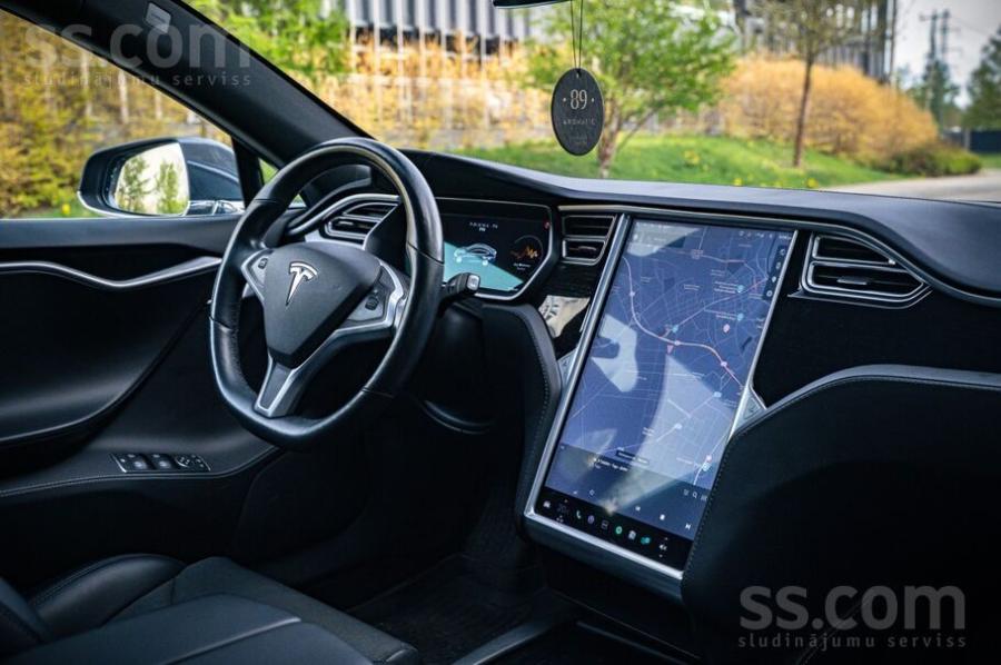 Grey Tesla Model S 2017 in Riga, with an engine capacity of 0.00 L and mileage of 0 thousand km for 19990 €, photo 10 on AUTOMOTO.COM.LV