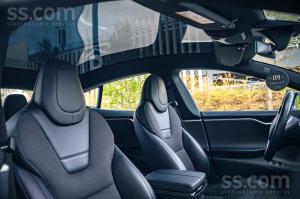 Grey Tesla Model S 2017 in Riga, with an engine capacity of 0.00 L and mileage of 0 thousand km for 19990 €, photo 15 on AUTOMOTO.COM.LV