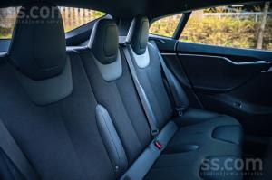 Grey Tesla Model S 2017 in Riga, with an engine capacity of 0.00 L and mileage of 0 thousand km for 19990 €, photo 17 on AUTOMOTO.COM.LV