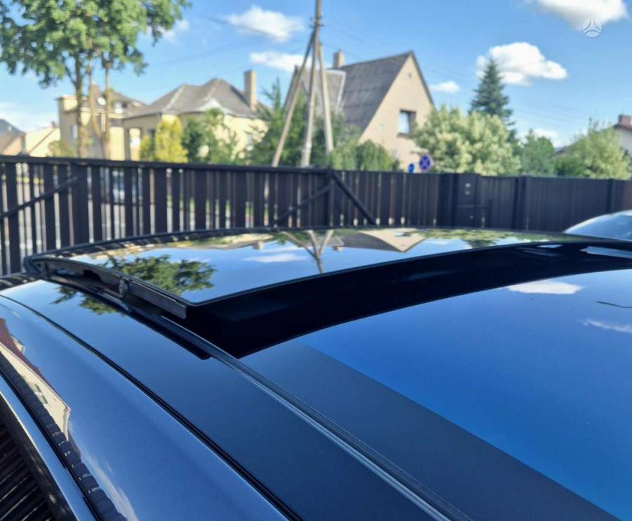 Grey Tesla Model S 2017 in Kaunas, with an engine capacity of 0.00 L and mileage of 147 thousand km for 17999 €, photo 12 on AUTOMOTO.COM.LV