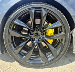 Grey Tesla Model S 2017 in Kaunas, with an engine capacity of 0.00 L and mileage of 147 thousand km for 17999 €, photo 19 on AUTOMOTO.COM.LV
