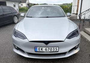 Grey Tesla Model S 2017 in Tallinn, with an engine capacity of 0.00 L and mileage of 249 thousand km for 15700 €, photo 5 on AUTOMOTO.COM.LV