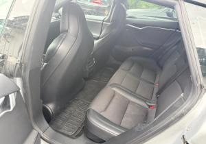 Grey Tesla Model S 2017 in Tallinn, with an engine capacity of 0.00 L and mileage of 249 thousand km for 15700 €, photo 21 on AUTOMOTO.COM.LV