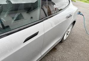 Grey Tesla Model S 2017 in Tallinn, with an engine capacity of 0.00 L and mileage of 249 thousand km for 15700 €, photo 25 on AUTOMOTO.COM.LV