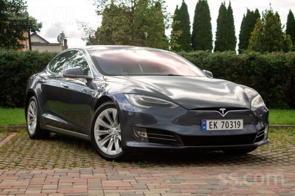Grey Tesla Model S 2017 in Jelgava, with an engine capacity of 0.00 L and mileage of 188 thousand km for 16500 €, photo 1 on AUTOMOTO.COM.LV
