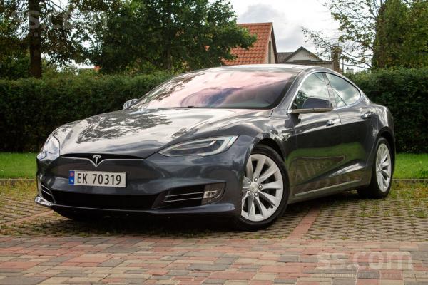 Grey Tesla Model S 2017 in Jelgava, with an engine capacity of 0.00 L and mileage of 188 thousand km for 16500 €, photo 3 on AUTOMOTO.COM.LV