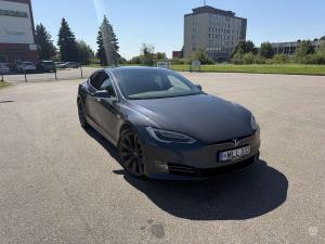 Grey Tesla Model S 2017 in Alytus, with an engine capacity of 0.00 L and mileage of 210 thousand km for 16000 €, photo  on AUTOMOTO.COM.LV