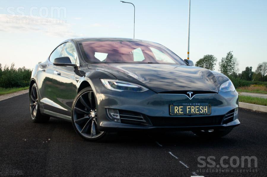 Pelēks Tesla Model S 2017 Jelgava, ar dzinēja tilpumu 0.00 L un nobraukumu 185 tūkst. km par 17500 €, foto 1 vietnē AUTOMOTO.COM.LV