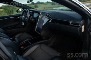 Pelēks Tesla Model S 2017 Jelgava, ar dzinēja tilpumu 0.00 L un nobraukumu 185 tūkst. km par 17500 €, foto 8 vietnē AUTOMOTO.COM.LV