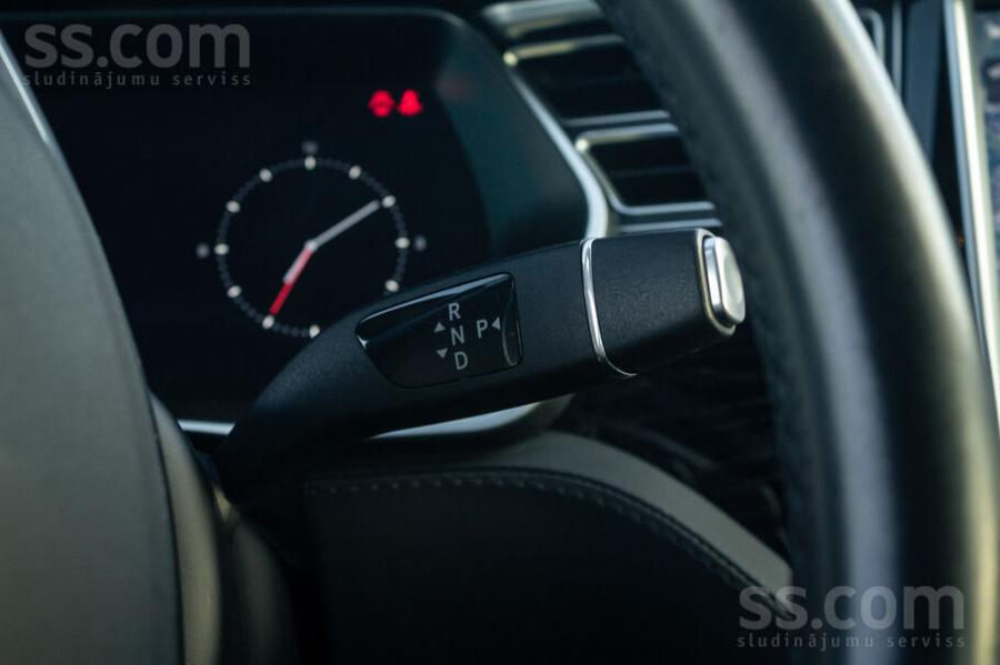Pelēks Tesla Model S 2017 Jelgava, ar dzinēja tilpumu 0.00 L un nobraukumu 185 tūkst. km par 17500 €, foto 13 vietnē AUTOMOTO.COM.LV