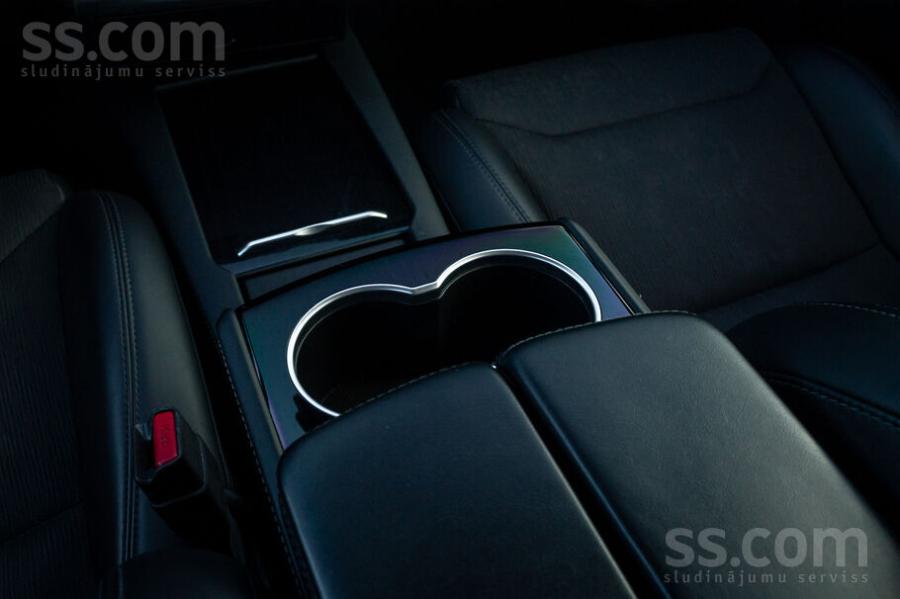 Pelēks Tesla Model S 2017 Jelgava, ar dzinēja tilpumu 0.00 L un nobraukumu 185 tūkst. km par 17500 €, foto 17 vietnē AUTOMOTO.COM.LV